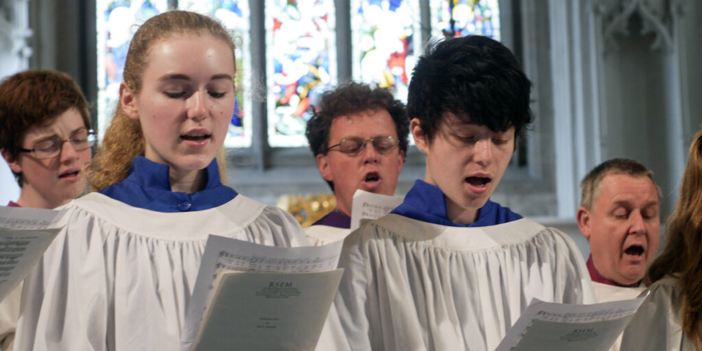 Quién es el rey de gloria biblia 》 - La Luz de la Religión