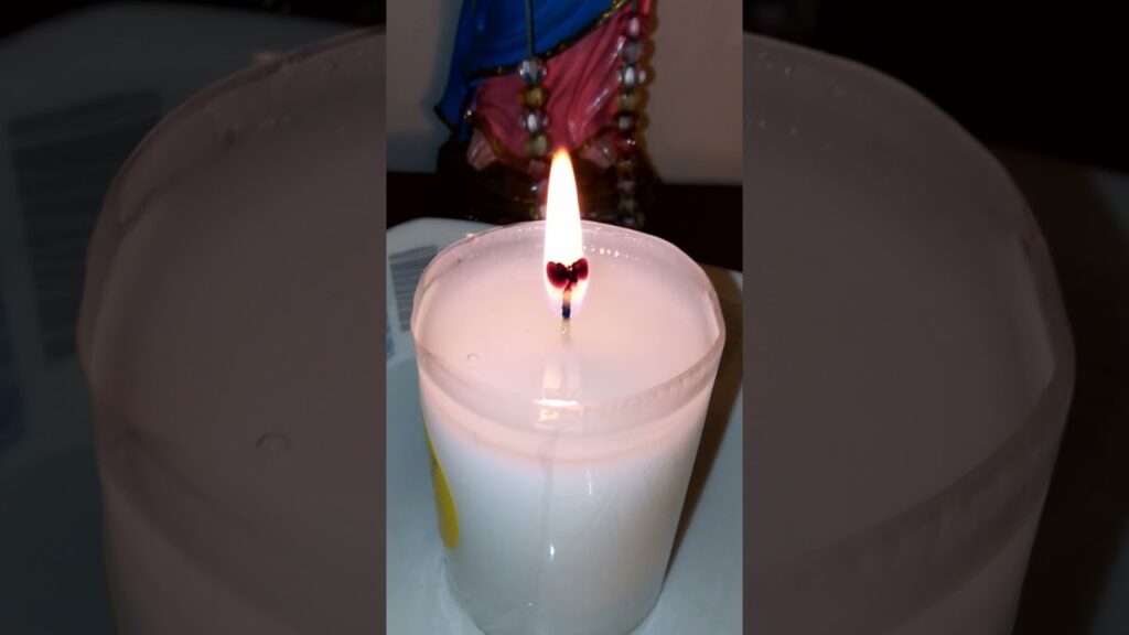 Qué significa cuando el pabilo de la vela se dobla 》 - La Luz de la ...